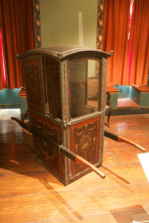 Sedan Chairs - Random Bits of Fascination